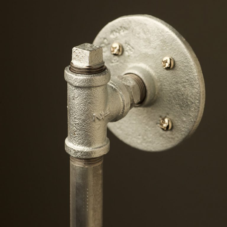 Half inch Pipe fitting door handle with tee and end plug