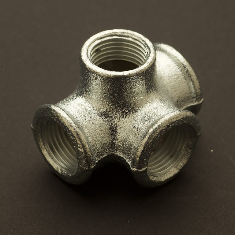 15mm (Half Inch) Gal side outlet Tee