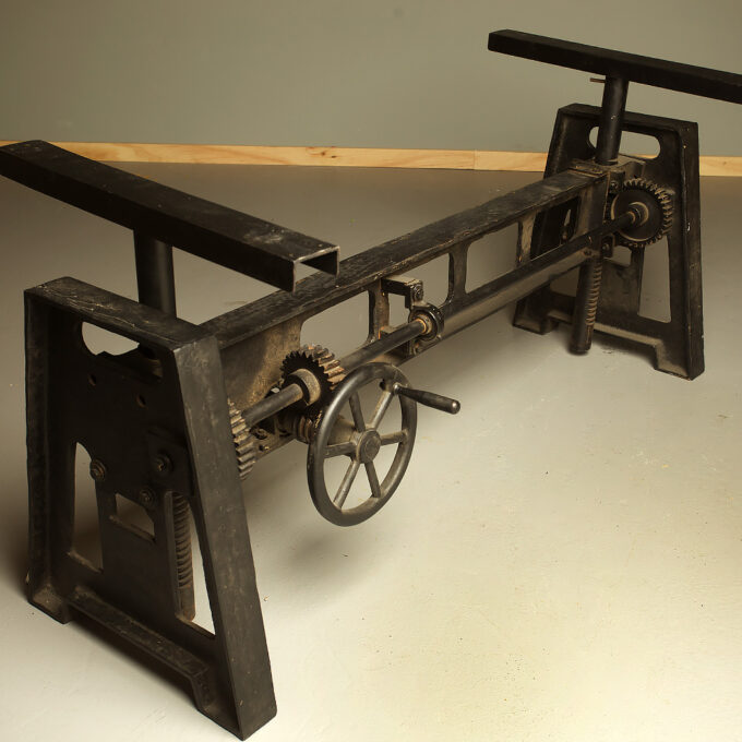 Cast iron adjustable height crank table - Pipe Furniture