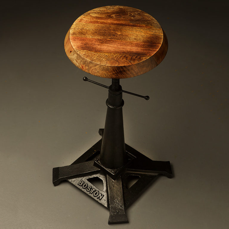 Industrial Plumbing Pipe Bar Stool