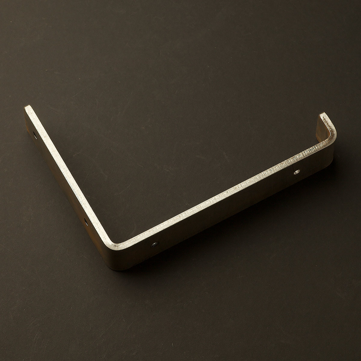 190mm deep plain steel shelf bracket - Pipe Furniture